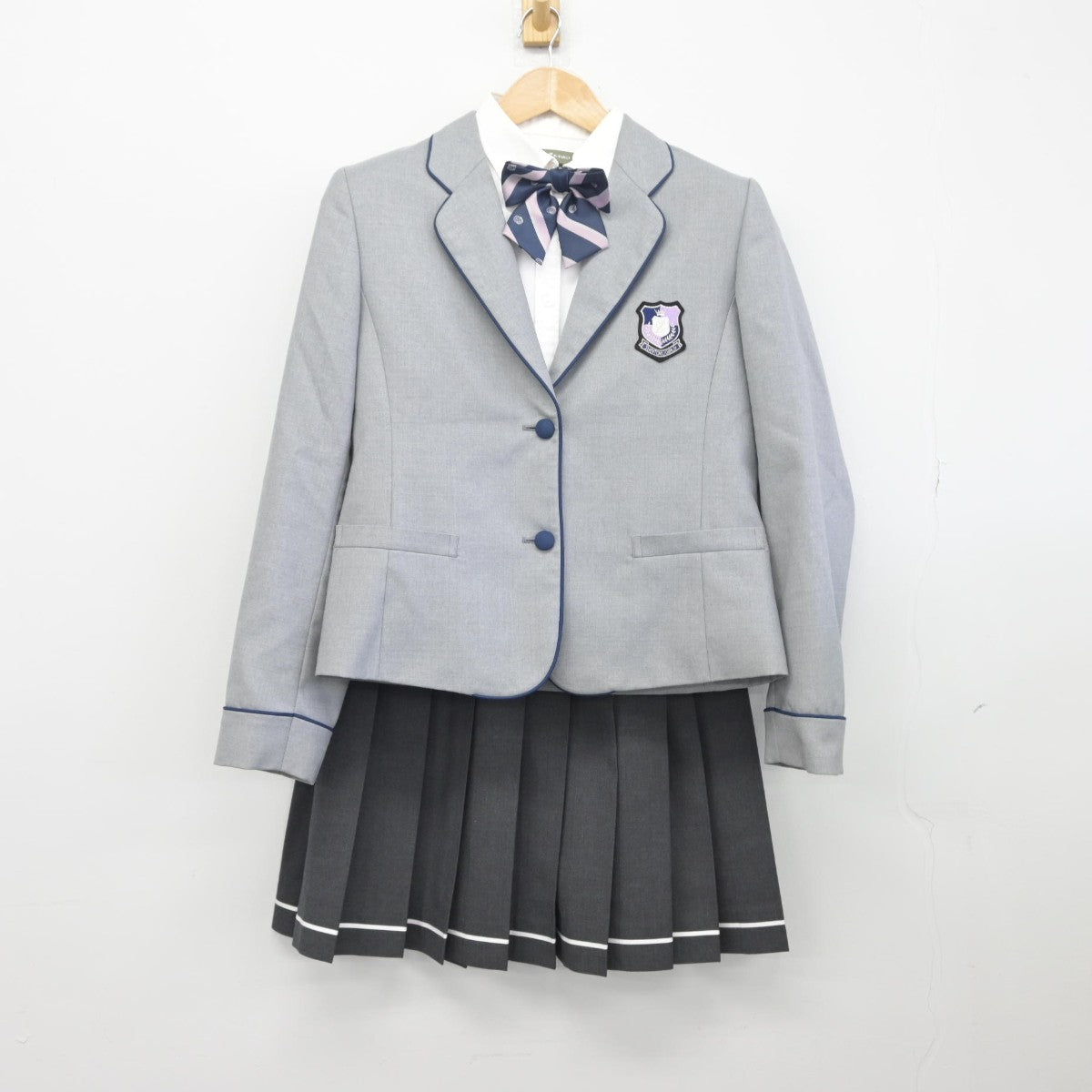 【中古】広島県 進徳女子高等学校 女子制服 4点（ブレザー・シャツ・スカート）sf033713 中古制服通販パレイド