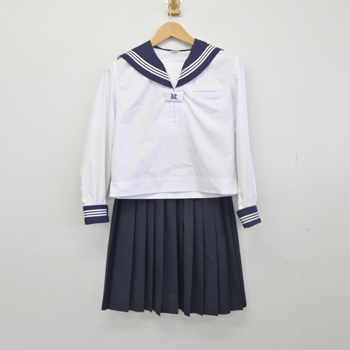 【中古】埼玉県 大宮西中学校 女子制服 2点（セーラー服・スカート）sf033974 中古制服通販パレイド