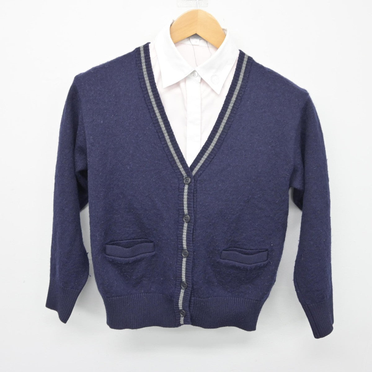 【中古】大阪府 相愛中学校 女子制服 5点（ニット・シャツ）sf034558 中古制服通販パレイド