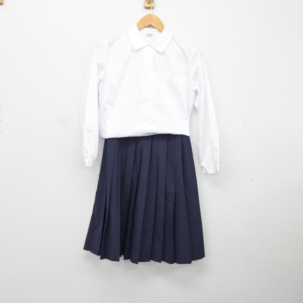 【中古】埼玉県 越谷市立光陽中学校 女子制服 3点（シャツ・スカート）sf034573 中古制服通販パレイド