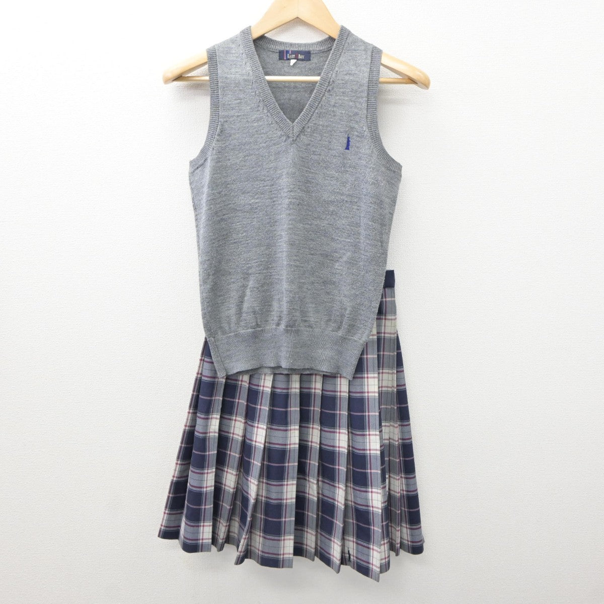 【中古】福岡県 福岡大学附属若葉高等学校 女子制服 2点（ニットベスト・スカート）sf035158 中古制服通販パレイド