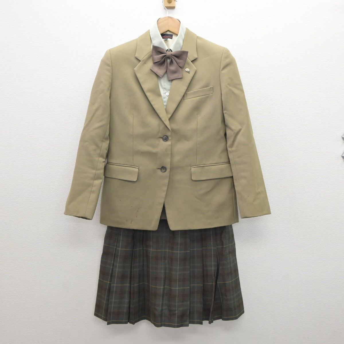 【中古】群馬県 高崎経済大学附属高等学校 女子制服 4点（ブレザー・シャツ・スカート）sf035192 中古制服通販パレイド