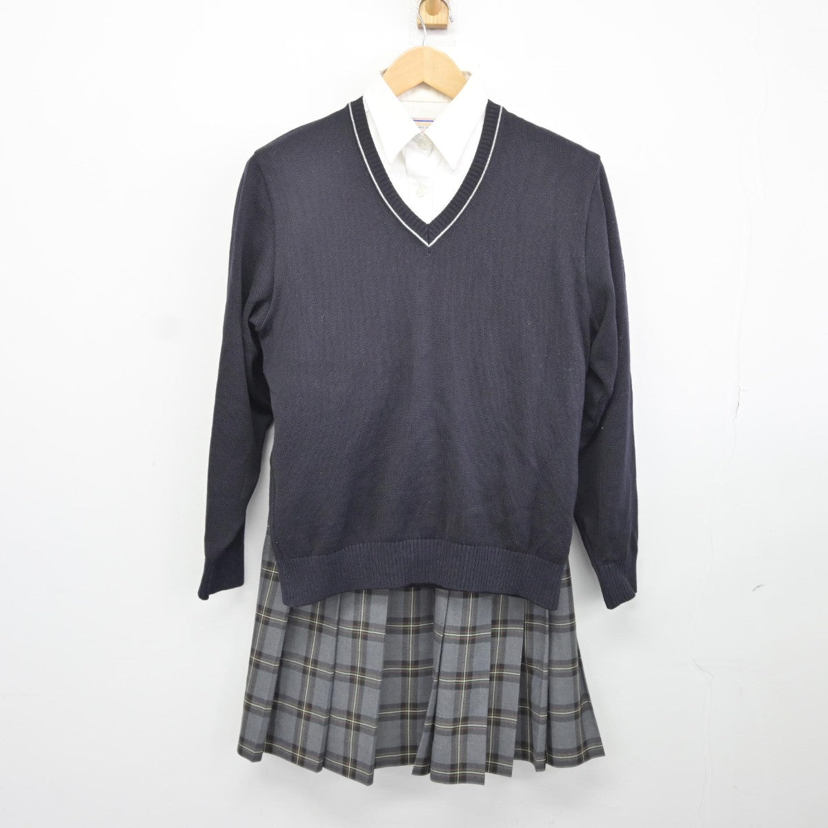 【中古】埼玉県 栄東中学高等学校 女子制服 3点（ニット・シャツ・スカート）sf036053 中古制服通販パレイド