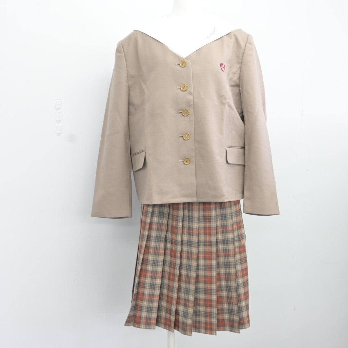 【中古】愛知県 名城大学附属高等学校 女子制服 3点（ブレザー・セーラー服・スカート）sf036380 中古制服通販パレイド