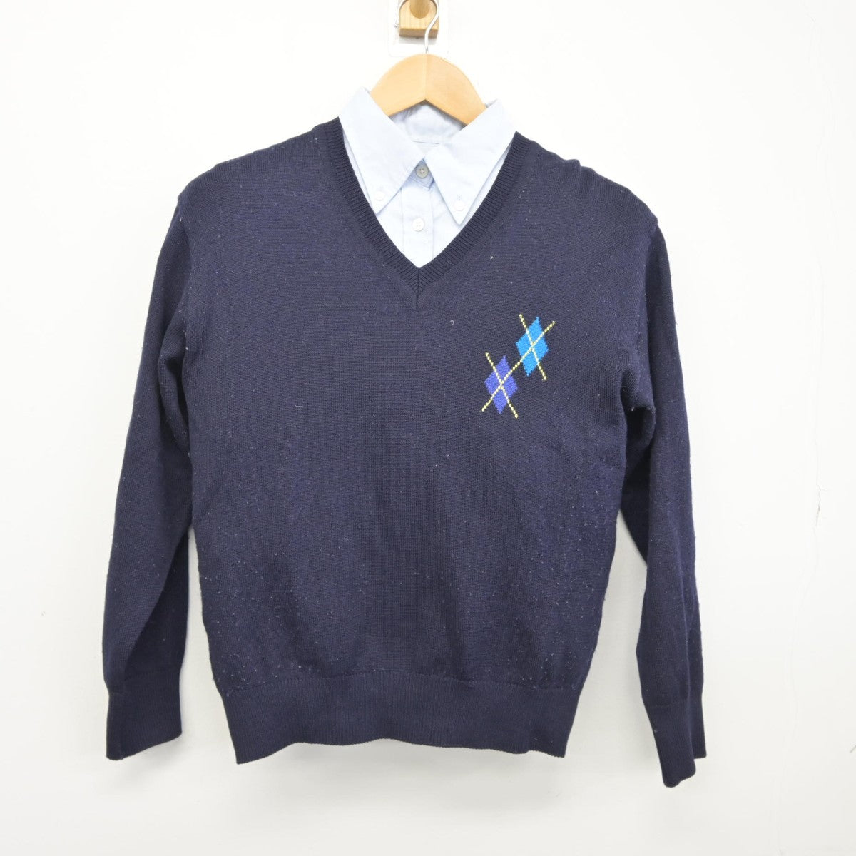 【中古】神奈川県 聖セシリア 女子中学校・高等学校 女子制服 2点（ニット・シャツ）sf036502 中古制服通販パレイド