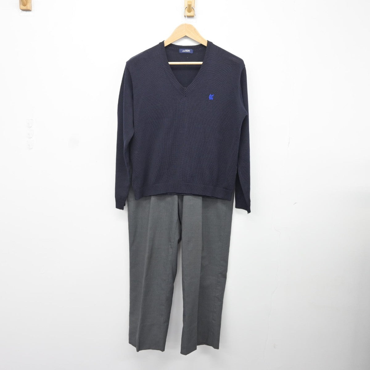 【中古】兵庫県 関西学院高等部 男子制服 2点（ニット・ズボン）sf036624 中古制服通販パレイド