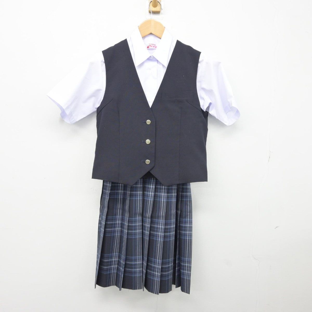 【中古】千葉県 真砂中学校 女子制服 3点（ベスト・シャツ・スカート）sf036938 中古制服通販パレイド