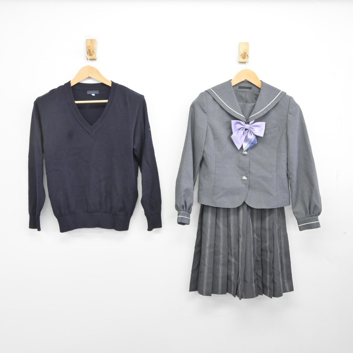 【中古】北海道 旭川藤星高等学校 女子制服 4点（セーラー服・ニット・スカート）sf036976 中古制服通販パレイド