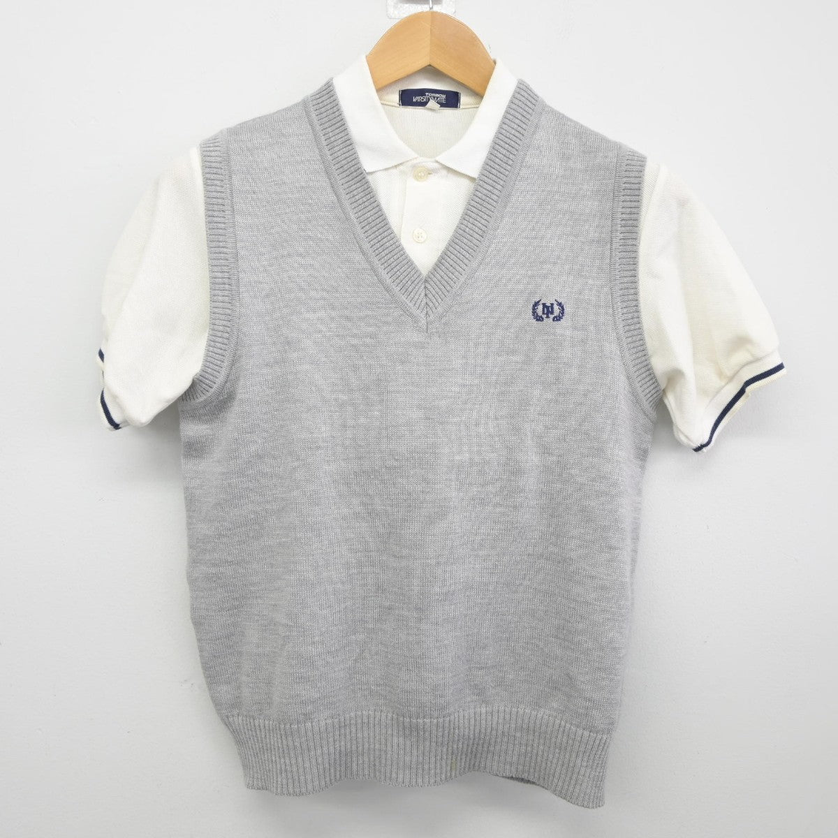 【中古】兵庫県 西宮今津高等学校 女子制服 2点（ニットベスト・シャツ）sf037070 中古制服通販パレイド