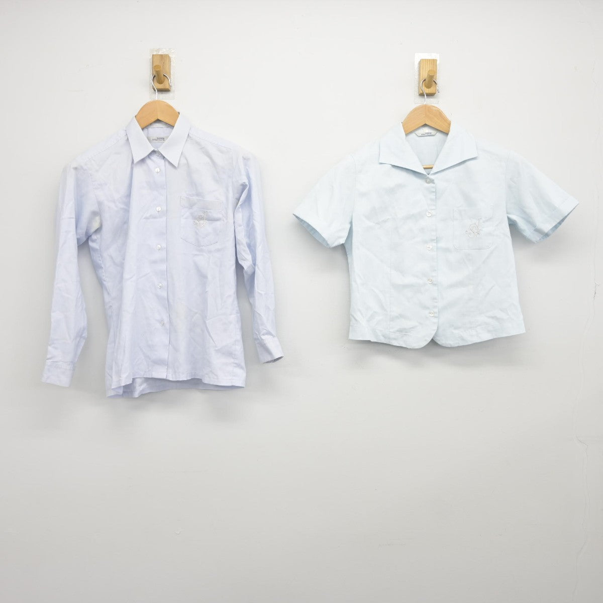 【中古】兵庫県 相生産業高等学校 女子制服 2点（シャツ）sf037471 中古制服通販パレイド