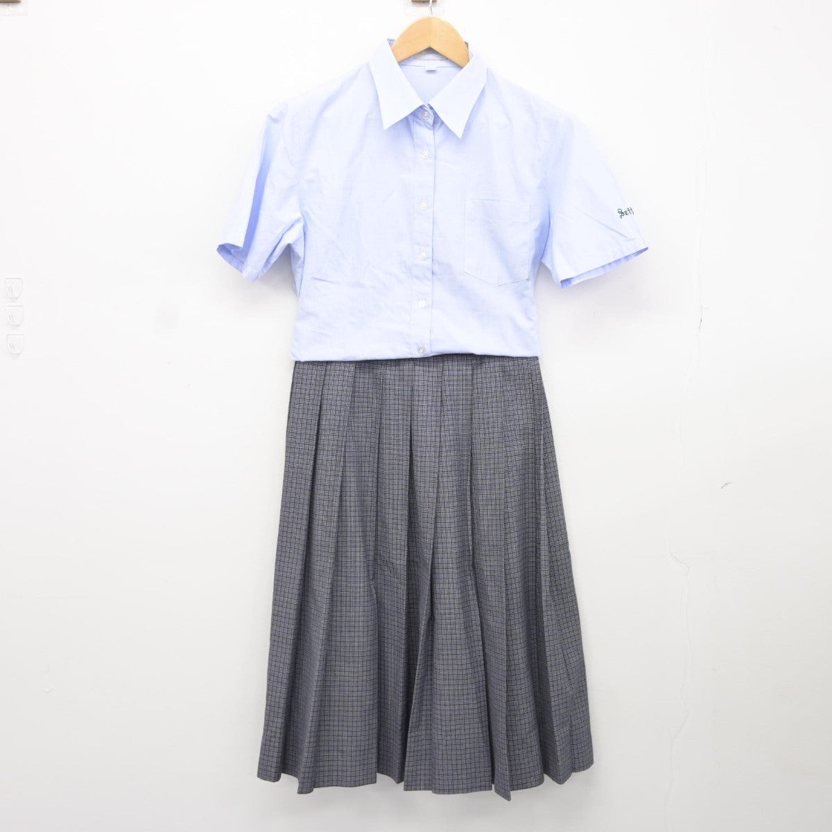 【中古】大阪府 成城高等学校 女子制服 2点（シャツ・スカート）sf037518 中古制服通販パレイド