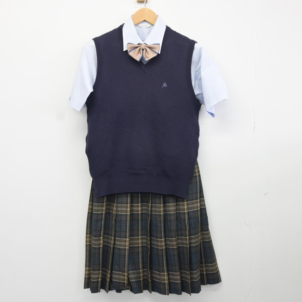【中古】千葉県 松戸高等学校 女子制服 4点（シャツ・ニットベスト・スカート）sf037745 中古制服通販パレイド