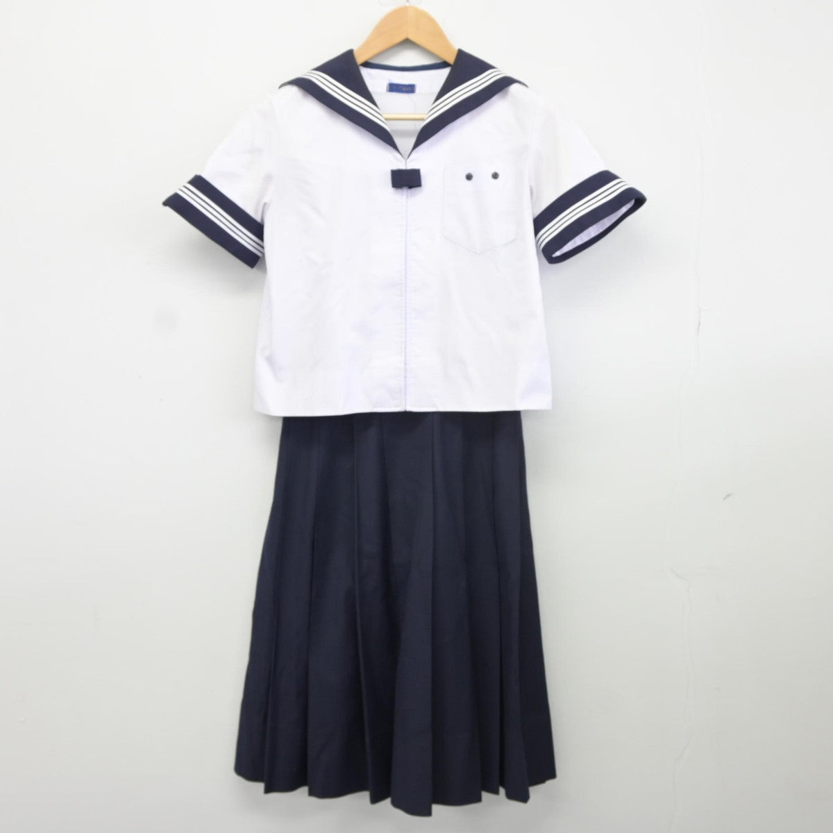【中古】山梨県 昭和町立押原中学校 女子制服 2点（セーラー服・スカート）sf037912 中古制服通販パレイド