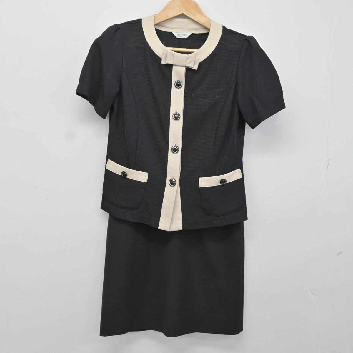 【中古】 事務服 女子制服 2点（シャツ・スカート）sf038059 中古制服通販パレイド