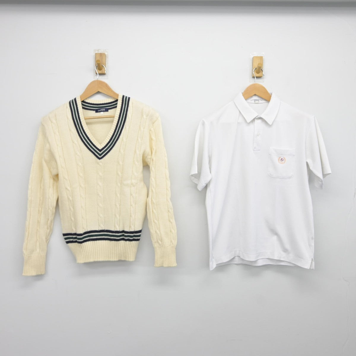【中古】福岡県 九州産業大学付属九州産業高等学校 男子制服 2点（ニット・シャツ）sf038278 中古制服通販パレイド
