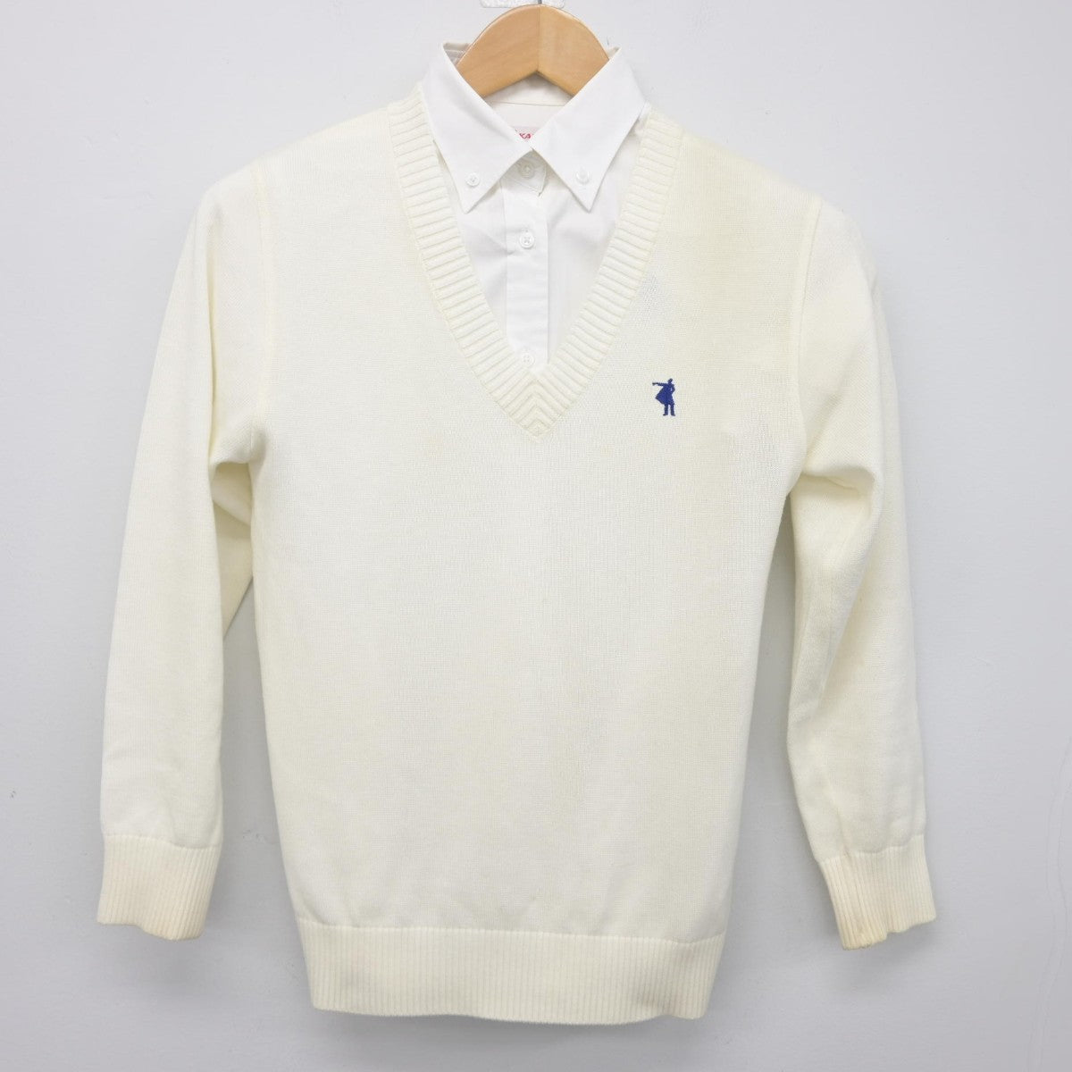 【中古】神奈川県 クラーク記念国際高等学校 女子制服 4点（ニット・シャツ）sf038316 中古制服通販パレイド