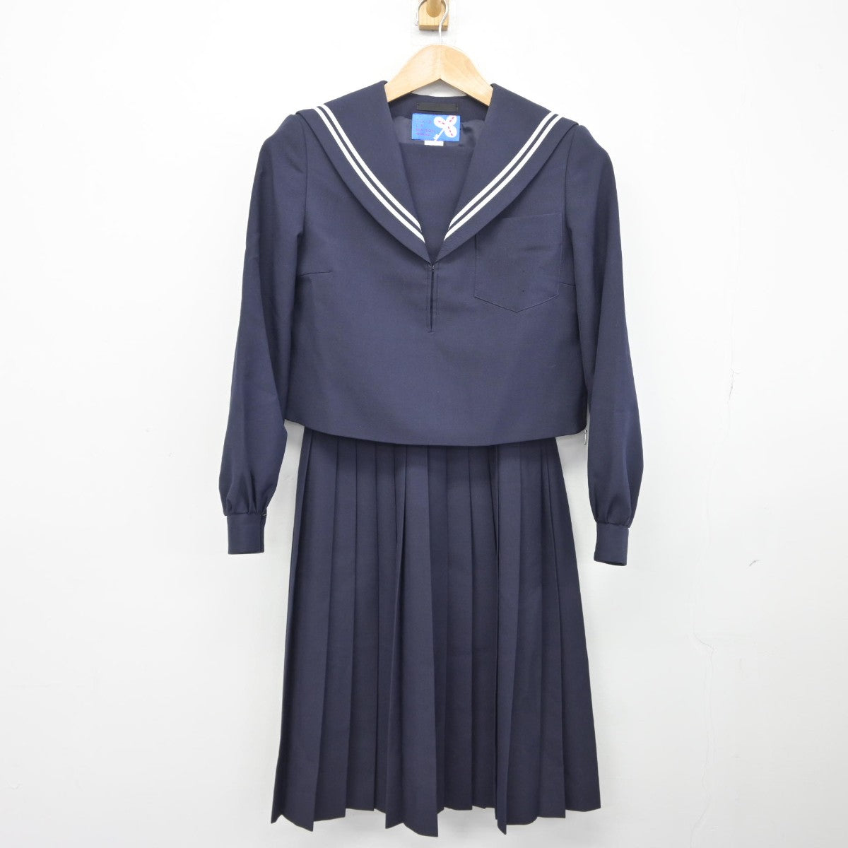 【中古】愛知県 鶴城中学校 女子制服 2点（セーラー服・スカート）sf038565 中古制服通販パレイド