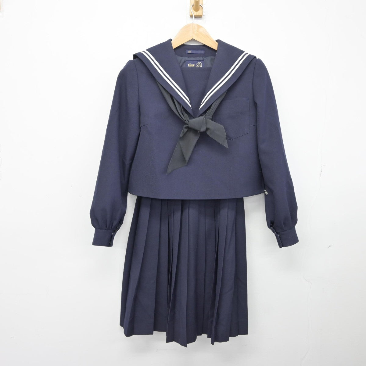 【中古】愛知県 鶴城中学校 女子制服 3点（セーラー服・スカート）sf038568 中古制服通販パレイド