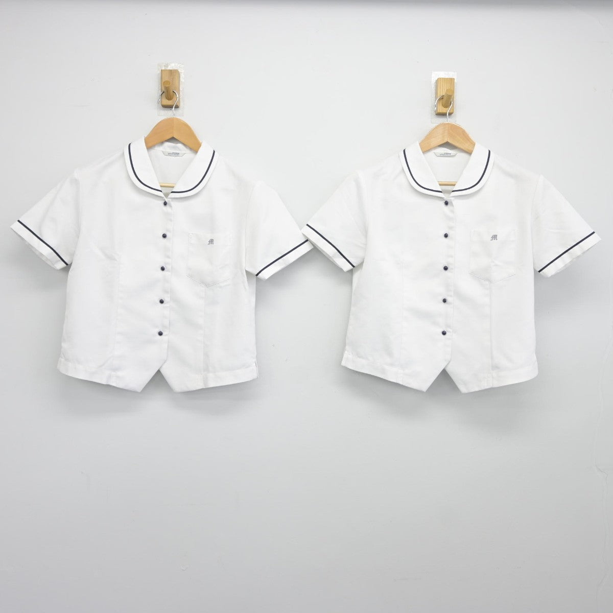 【中古】秋田県 ノースアジア大学明桜高等学校 女子制服 2点(シャツ)sf038662 中古制服通販パレイド