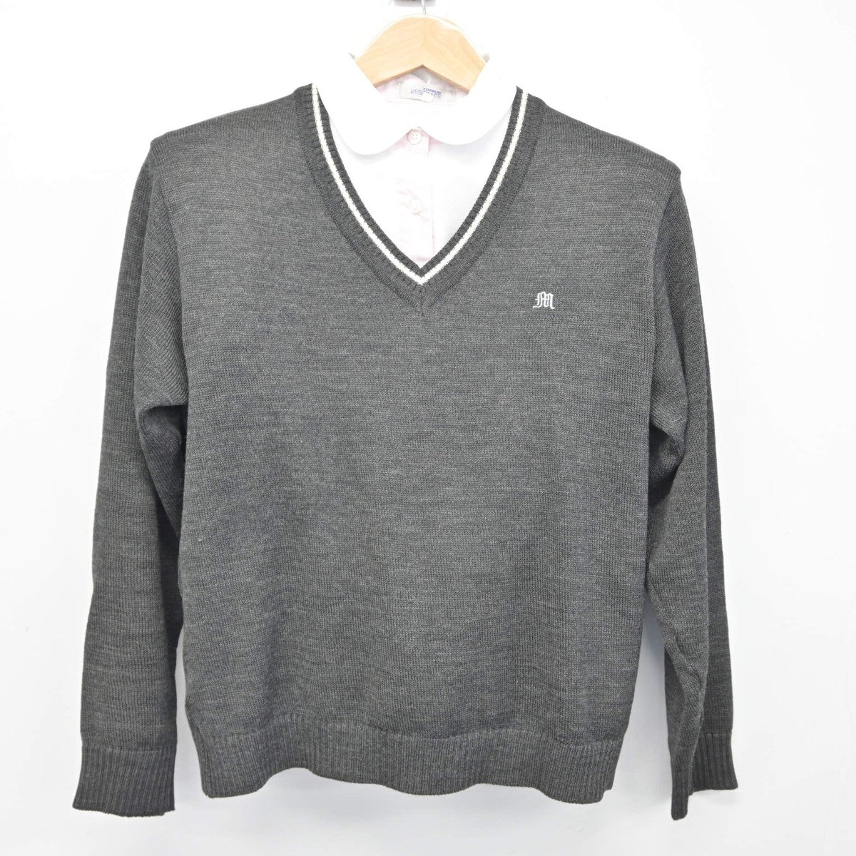 【中古】秋田県 ノースアジア大学明桜高等学校 女子制服 2点（ニット・シャツ）sf038664 中古制服通販パレイド