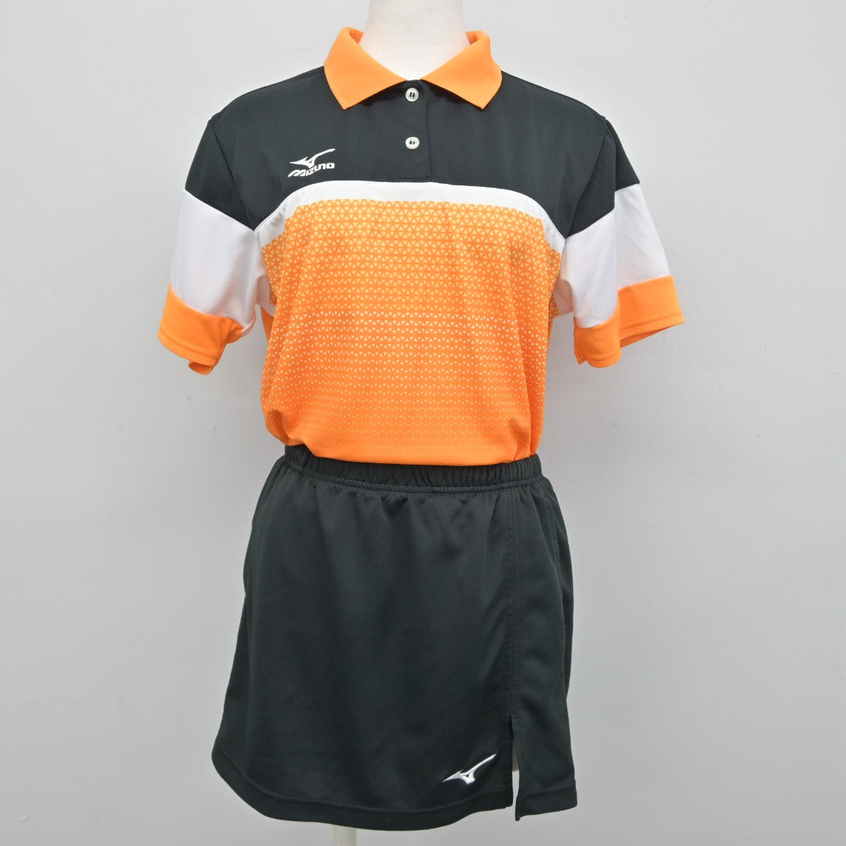 【中古】 いわき市立小川中学校（ソフトテニス部） 女子制服 2点（部活ユニフォーム 上・部活ユニフォーム 下）sf038742 中古制服