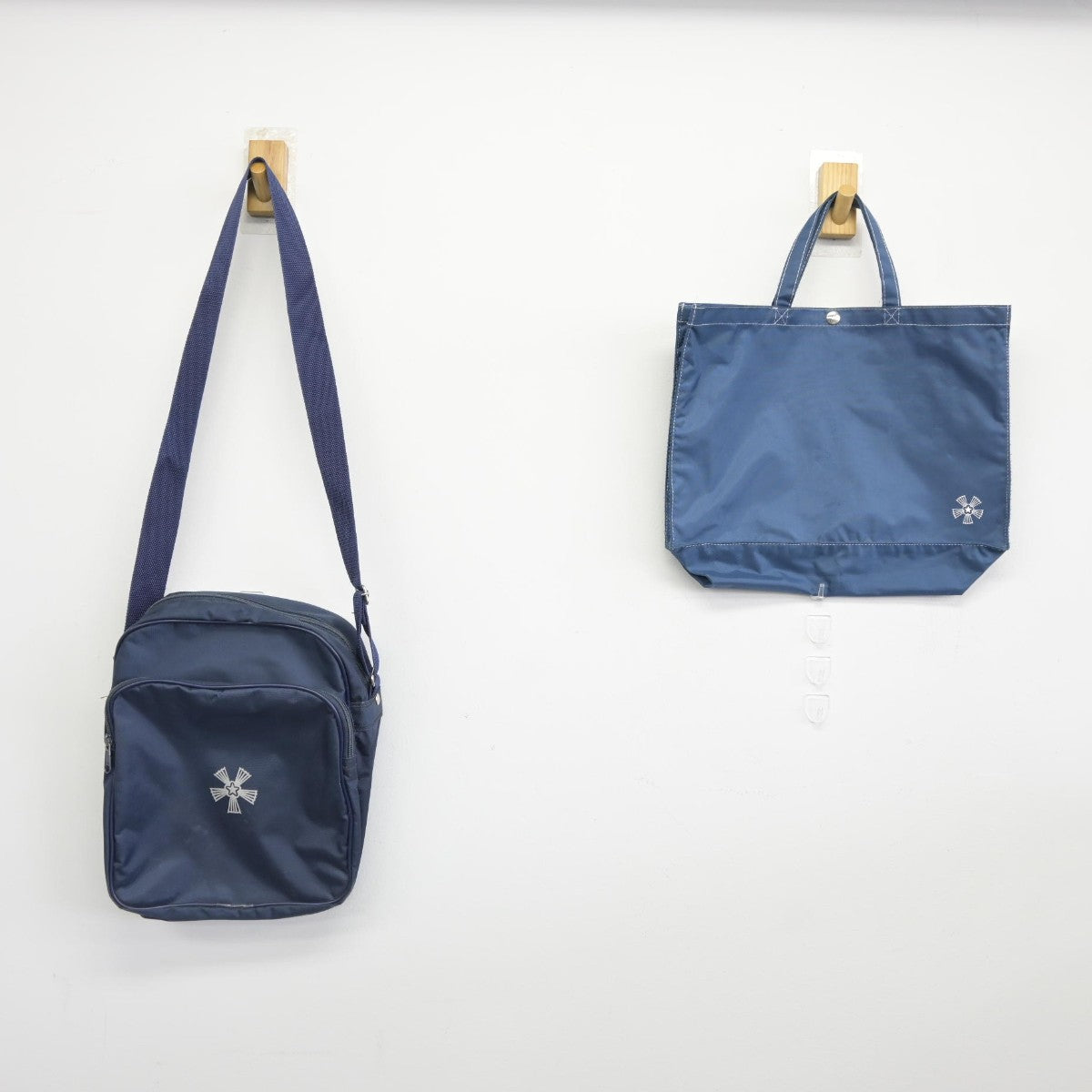 【中古】東京都 武蔵野東学園 武蔵野東小学校 女子制服 2点（カバン）sf038781 中古制服通販パレイド