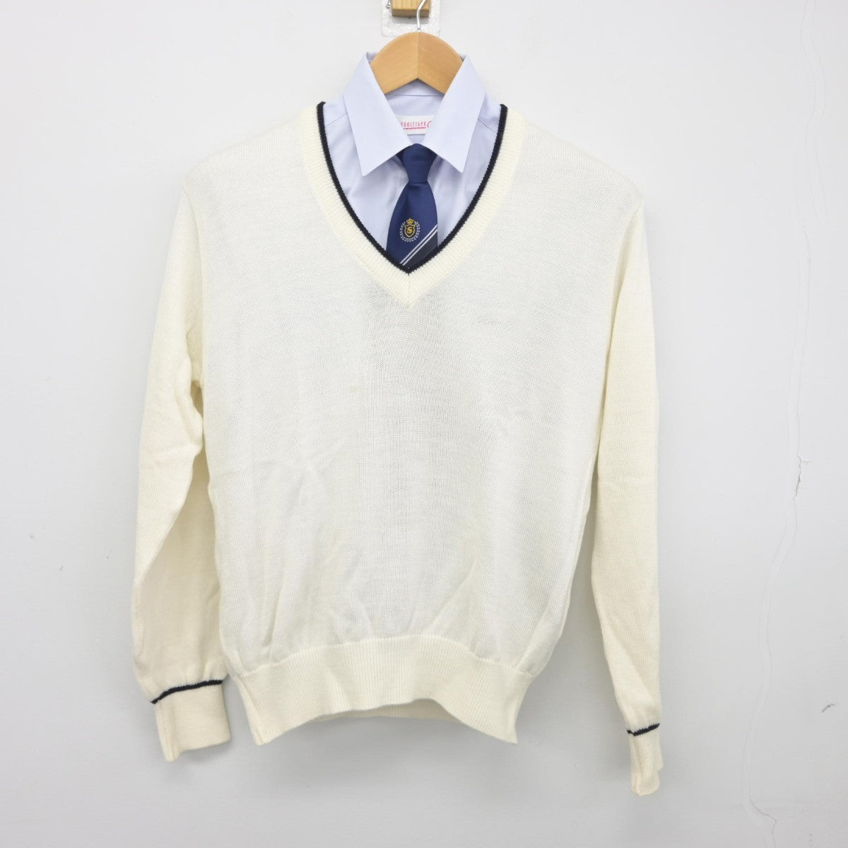 【中古】大阪府 大阪信愛学院高等学校 女子制服 3点(シャツ・ニット)sf039051 中古制服通販パレイド