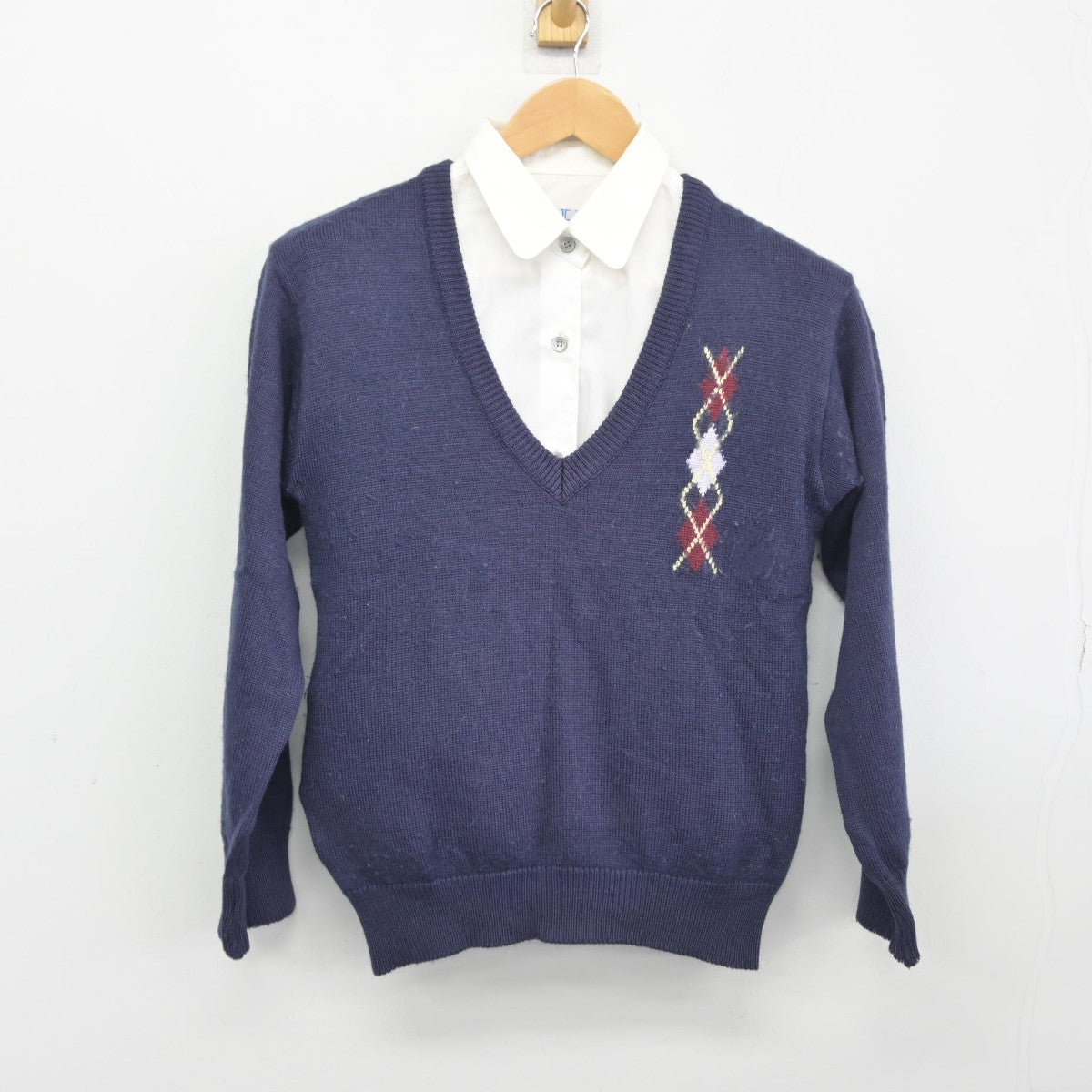【中古】山口県 宇部フロンティア付属香川高等学校 女子制服 2点（ニット・シャツ）sf039138 中古制服通販パレイド