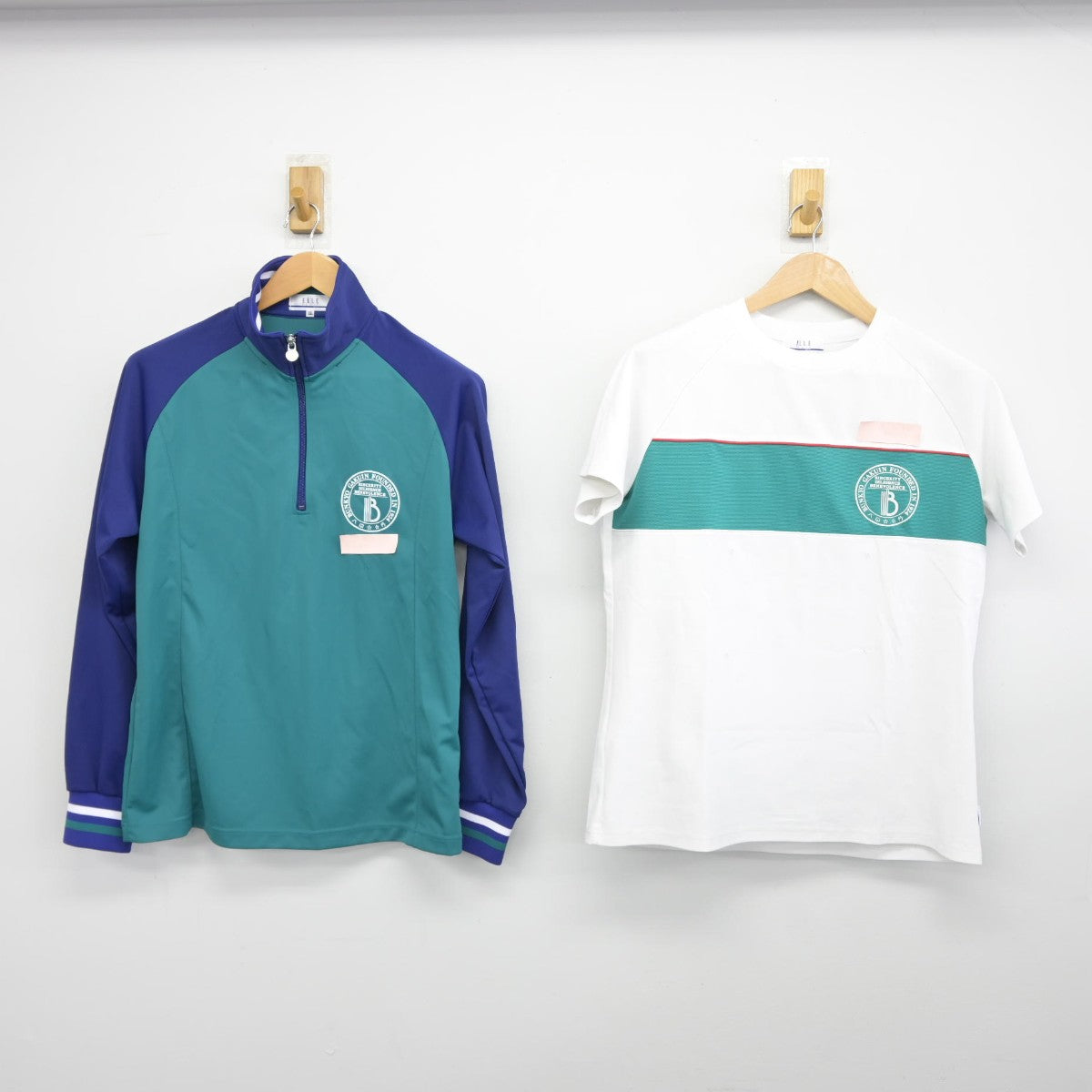 【中古】東京都 文京学院大学女子高等学校 女子制服 3点（ジャージ 上・体操服 上）sf039337 中古制服通販パレイド