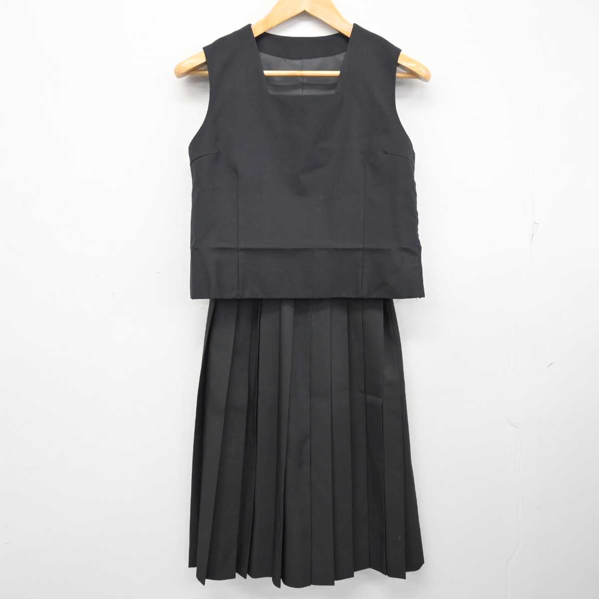 【中古】新潟県 三条市立第二中学校 女子制服 2点 (ベスト・スカート) sf080557 | 中古制服通販パレイド