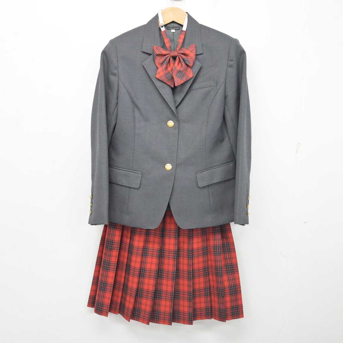 【中古】 北海道芸術高等学校 女子制服 3点 (ブレザー・スカート) sf089633 | 中古制服通販パレイド