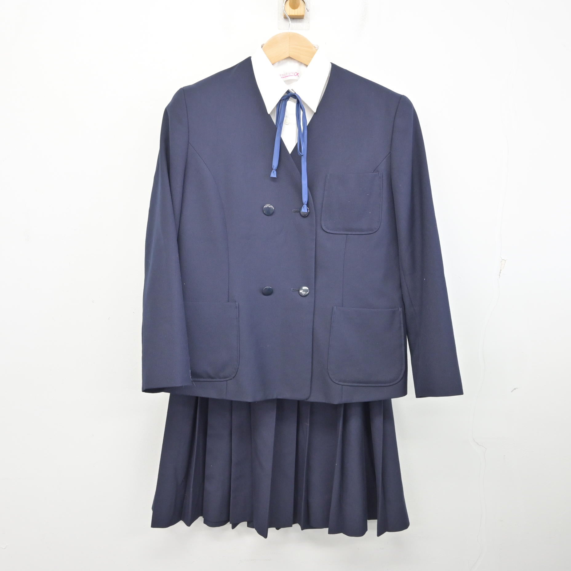 【中古】北海道 琴似中学校 女子制服 4点 (ブレザー・シャツ・スカート) sf090331 | 中古制服通販パレイド