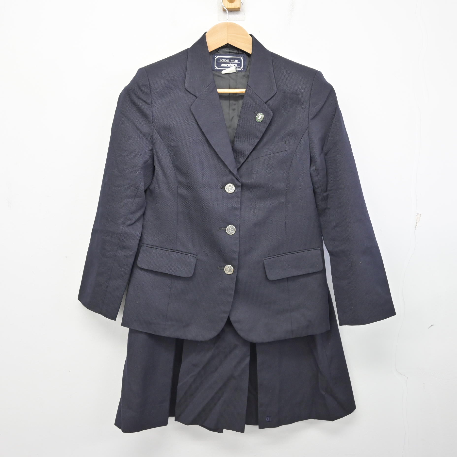 【中古】埼玉県 豊岡高等学校 女子制服 4点 (ブレザー・ニット・スカート) sf091413 | 中古制服通販パレイド